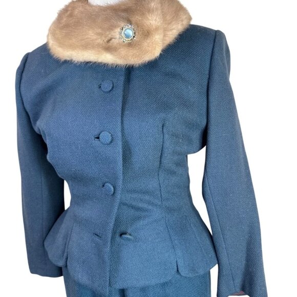 Lilli Ann | Skirts | 9560s Lilli Ann Wool Skirt Suit With Fur Collar ...